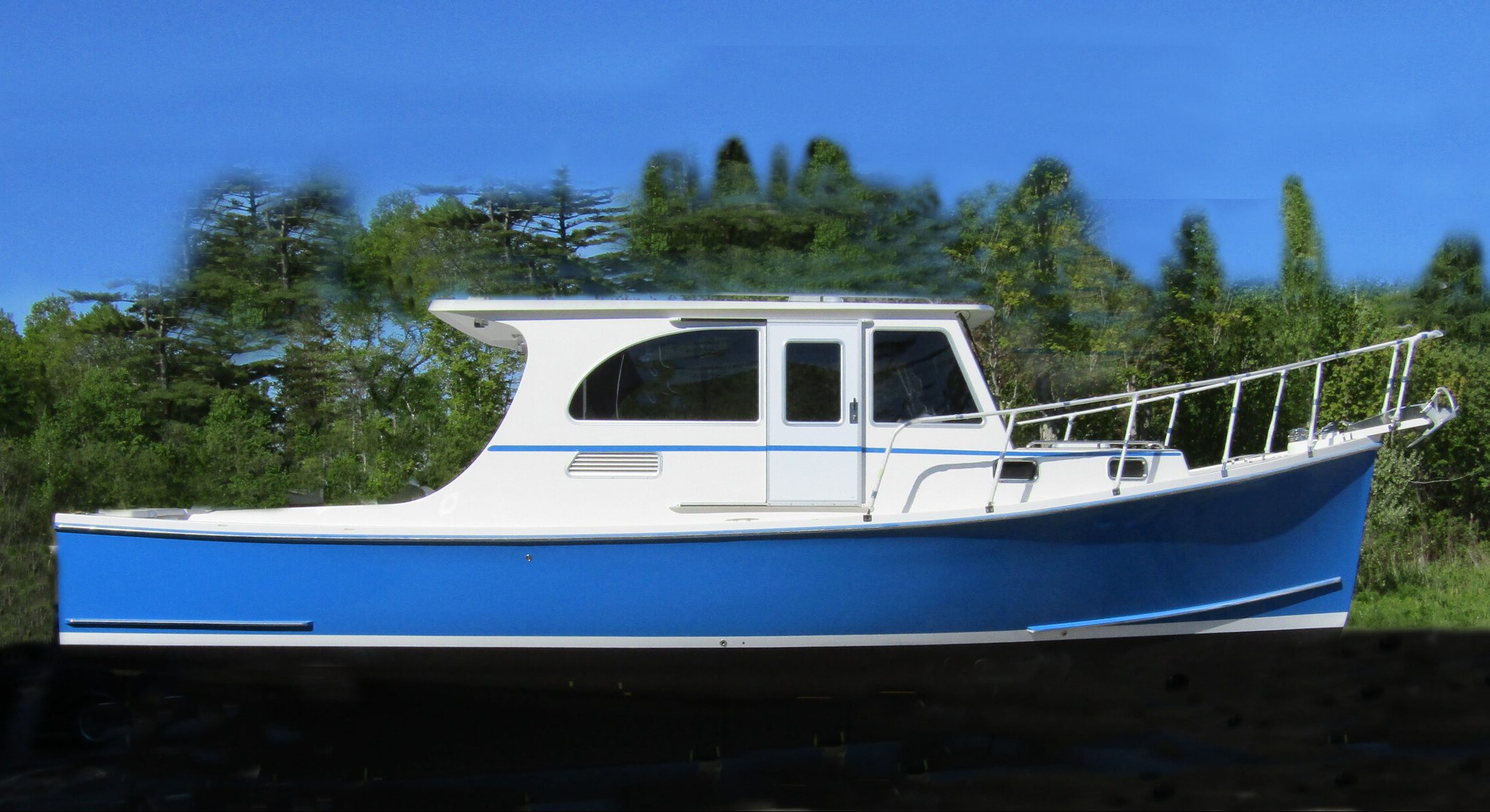 Power Yachts - Lyman-Morse Boatbuilding