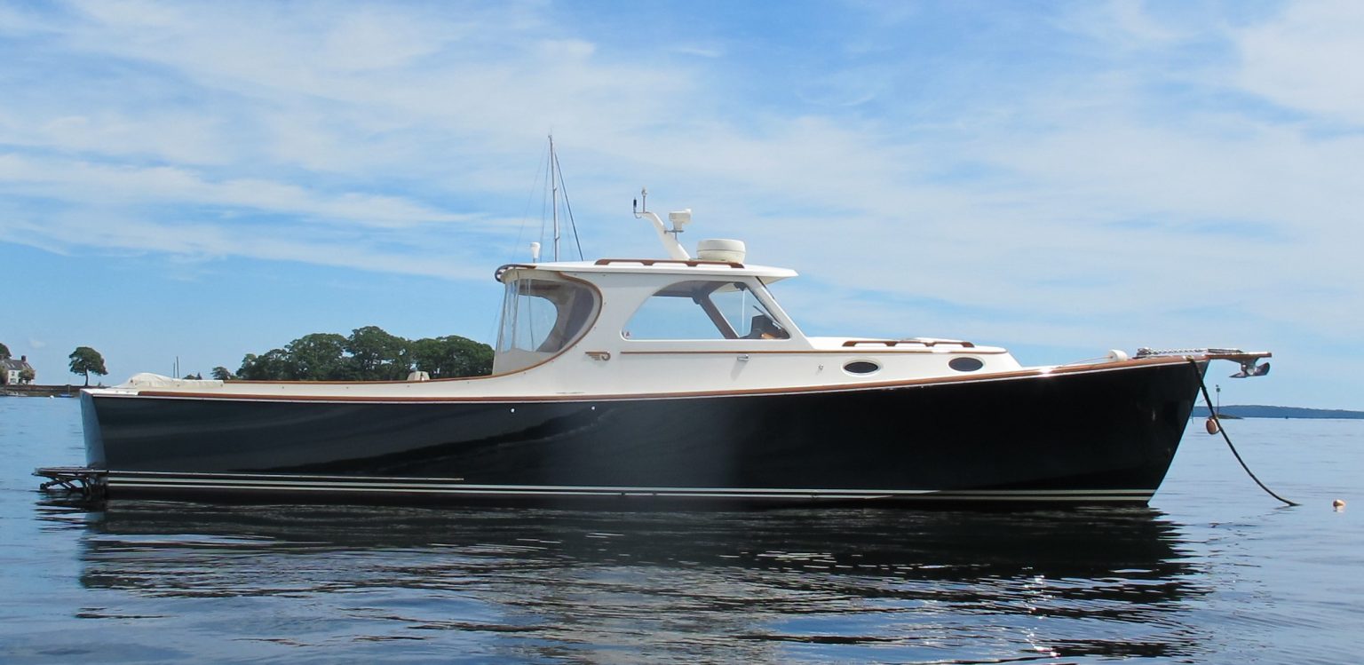 Power Yachts - Lyman-Morse Boatbuilding