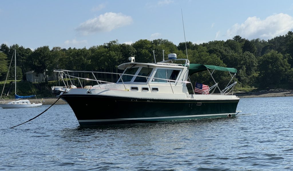 Yacht Brokerage - Lyman-Morse Boatbuilding - Finest Quality Boats